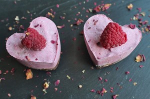 Raw Raspberry, Cacao & Coconut Cheesecakes – Indulging Innocently ...
