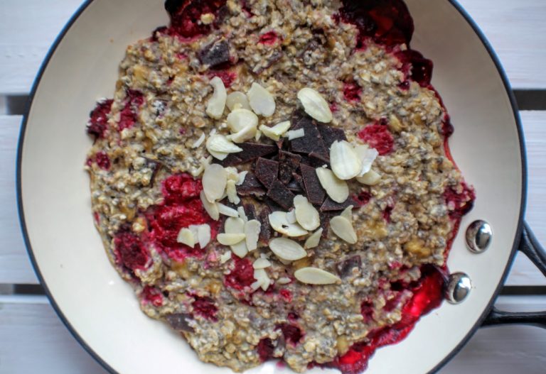 Raspberry Baked Oats – Indulging Innocently Recipes by @SpamellaB