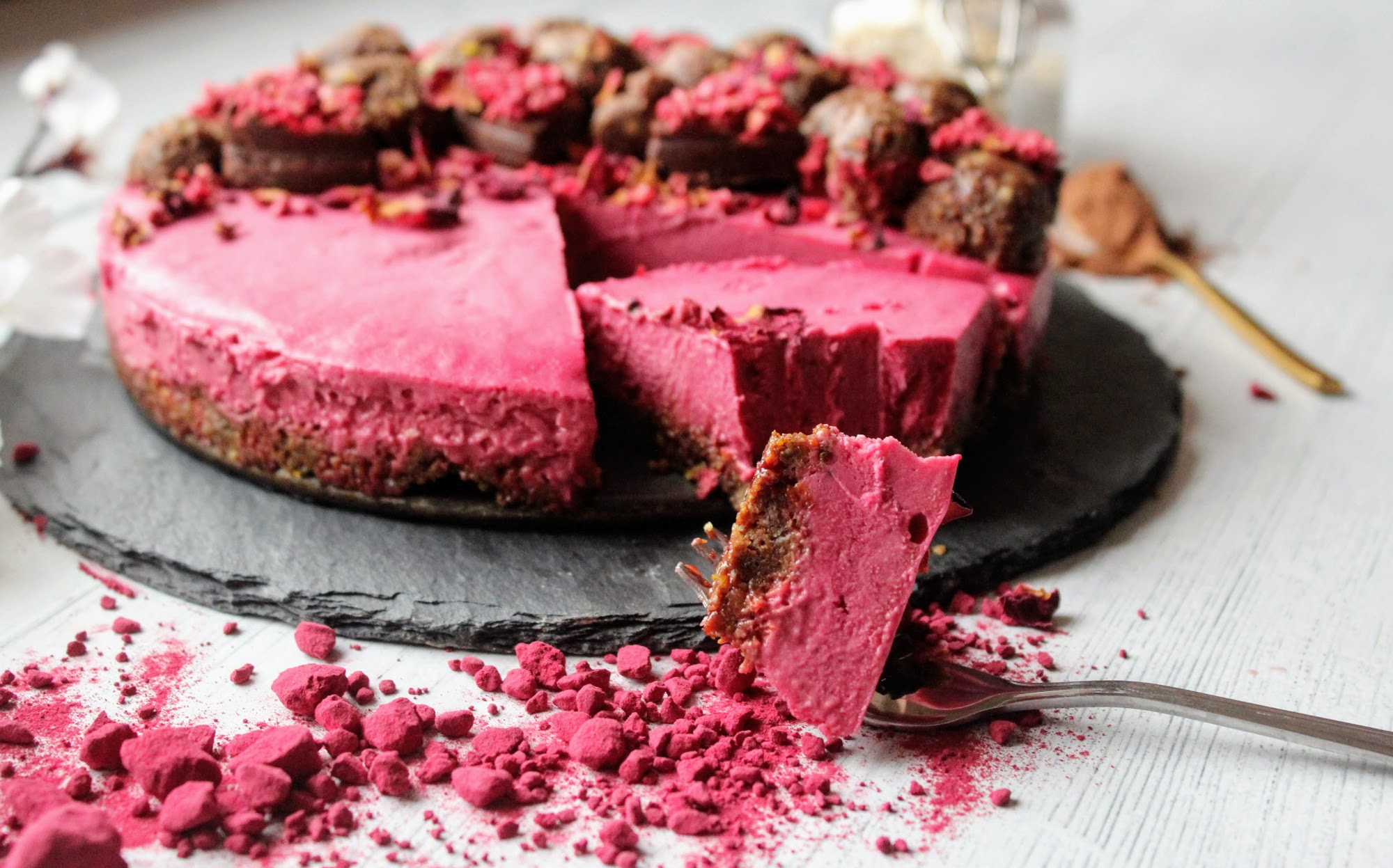 Chocolate, Raspberry & Beetroot Cheesecake – Indulging Innocently ...