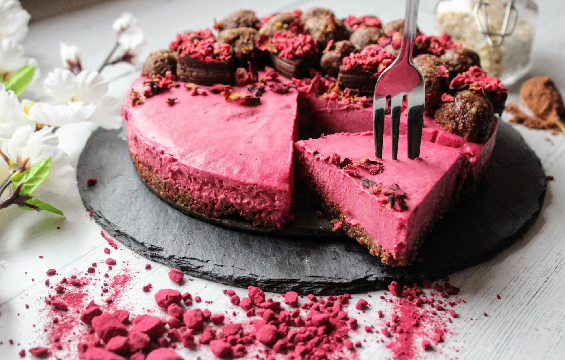 Chocolate, Raspberry & Beetroot Cheesecake – Indulging Innocently ...