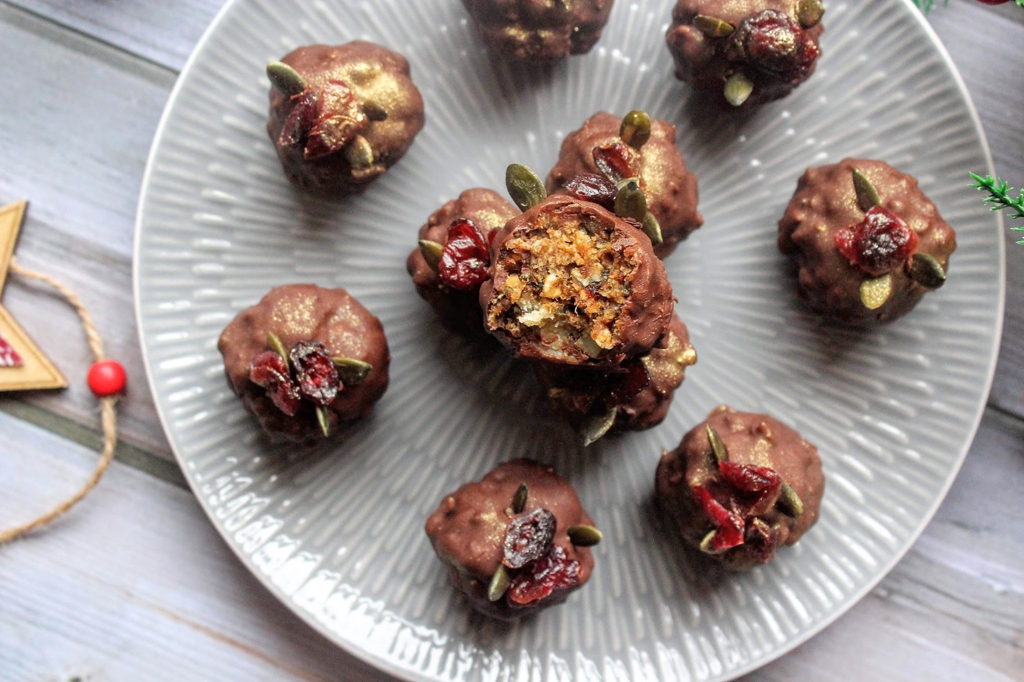 Mini Christmas Puddings – Indulging Innocently Recipes by @SpamellaB
