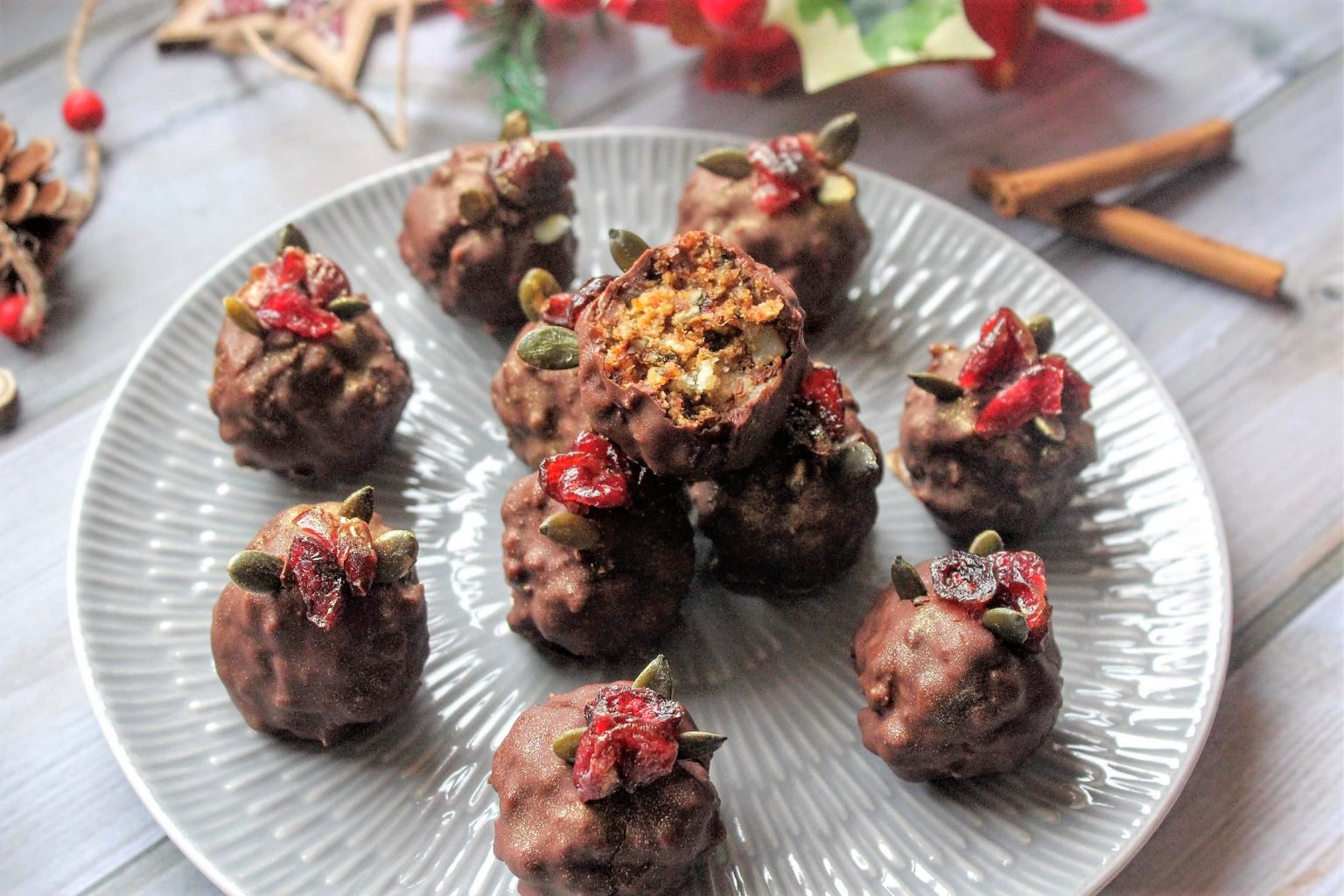 Mini Christmas Puddings – Indulging Innocently Recipes by @SpamellaB
