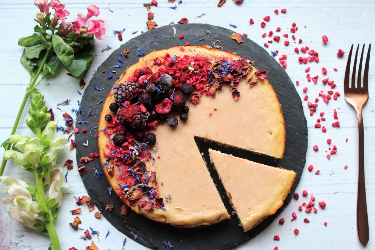 Baked Berry Cheesecake – Indulging Innocently Recipes by @SpamellaB